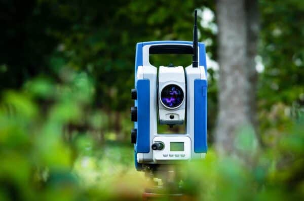 How Does a Robotic Total Station Work? | Bench Mark