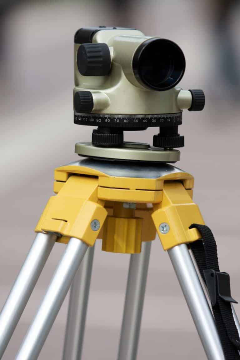 The Parts and Functions of a Dumpy Level | Bench Mark