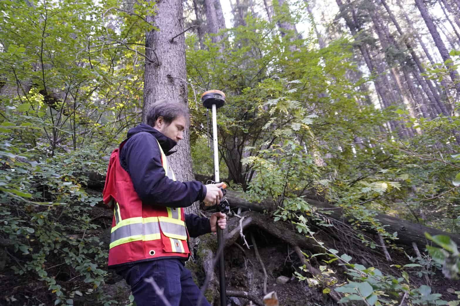 GPS vs GNSS: Unraveling the Geospatial Navigation Revolution in ...